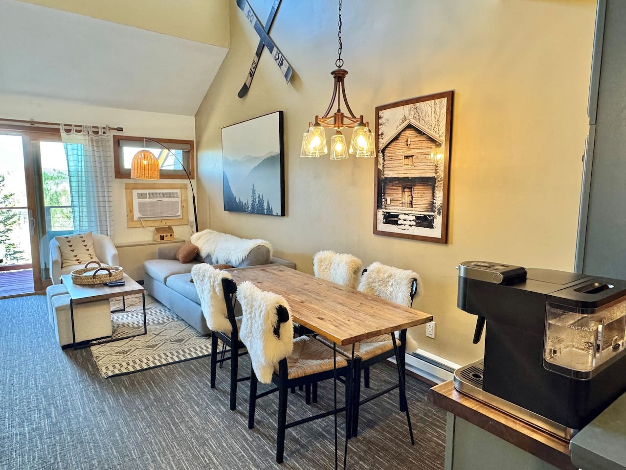 Ski-in/ski-out Access And Stunning Mountain Views - Charming Retreat - Lutsen, MN