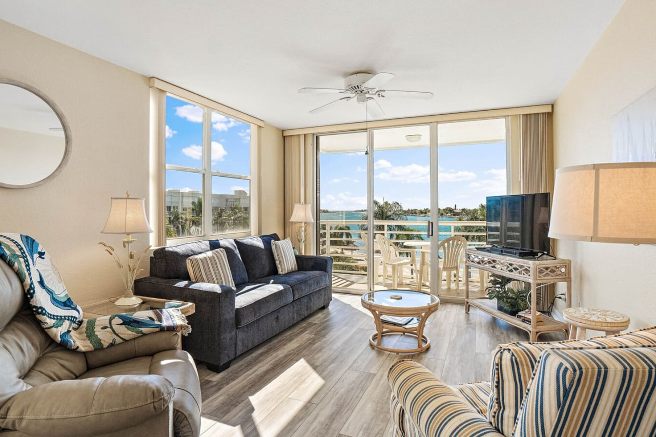 Bahia Vista 10-425 | Waterfront Condo With Balcony Views Near St. Pete Beach - St. Petersburg, FL