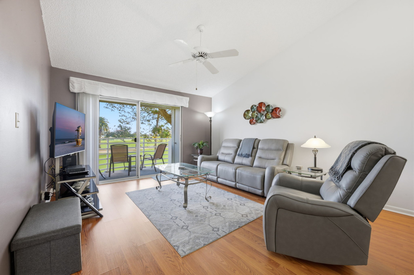 St Pete Vista Verde East 3-223 Spectacular Unit! - St. Petersburg, FL