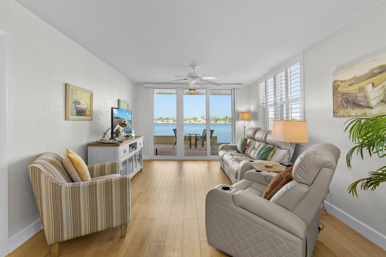 Waterfront Bliss At Bahia Vista 15-172 – Stunning Bay Views! - St. Petersburg, FL
