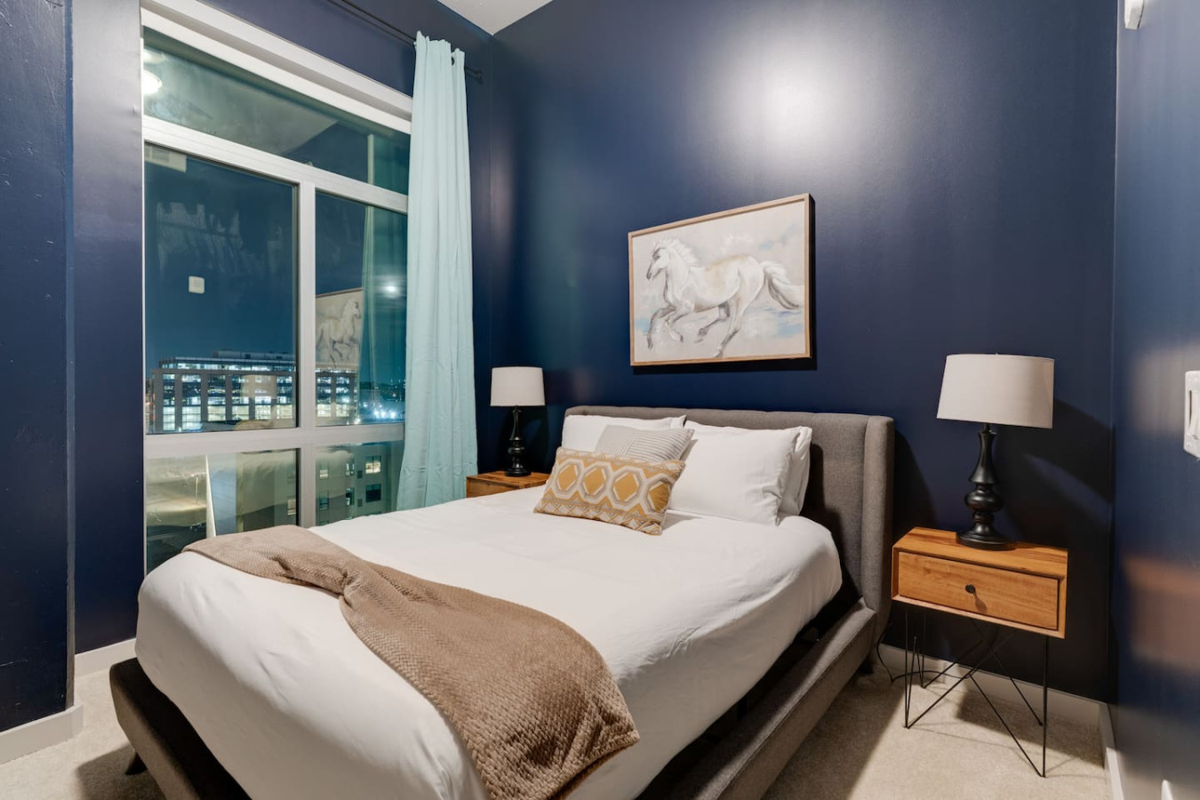 Stylish Music City Suite | Pool Views + Balcony - Nashville, TN