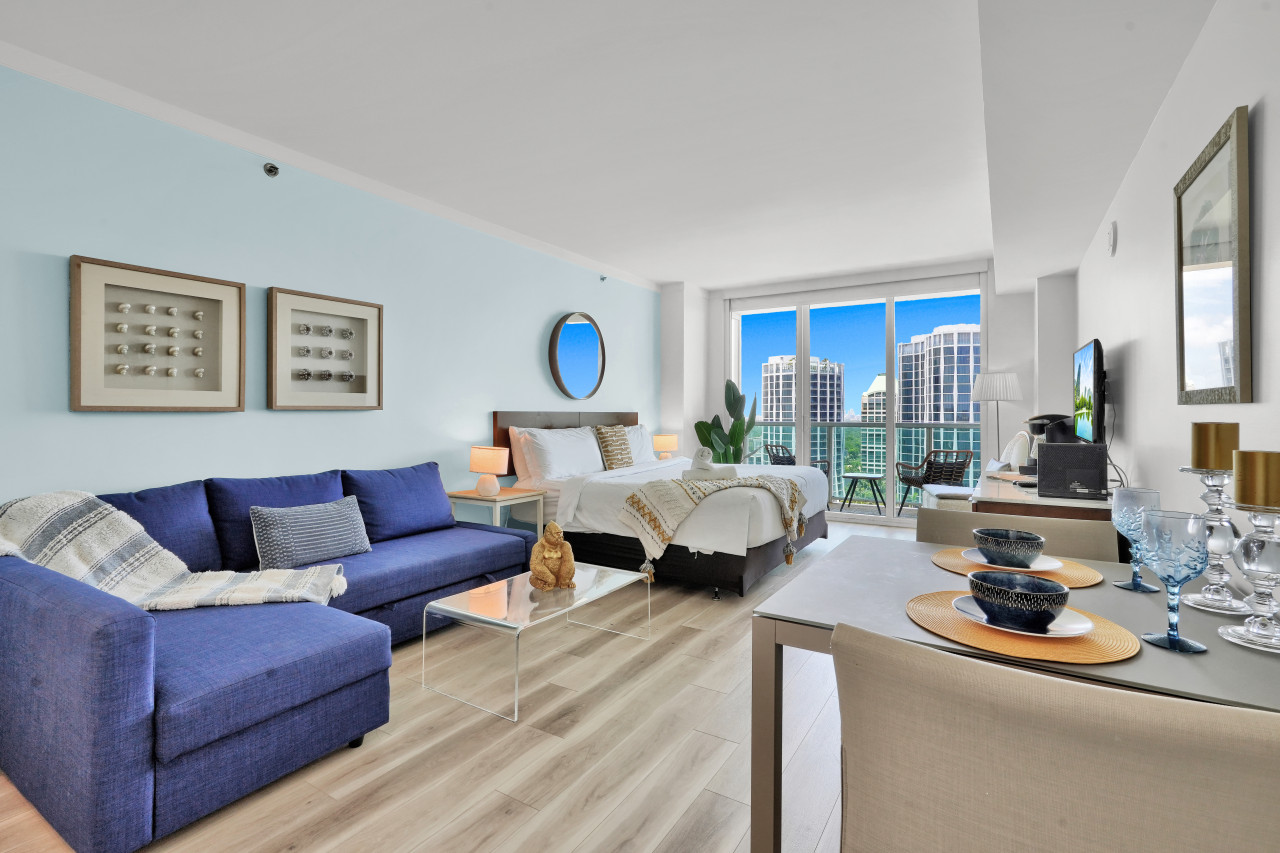 Ocean View And Balcony Access - Stunning High-rise Escape - Bahamas