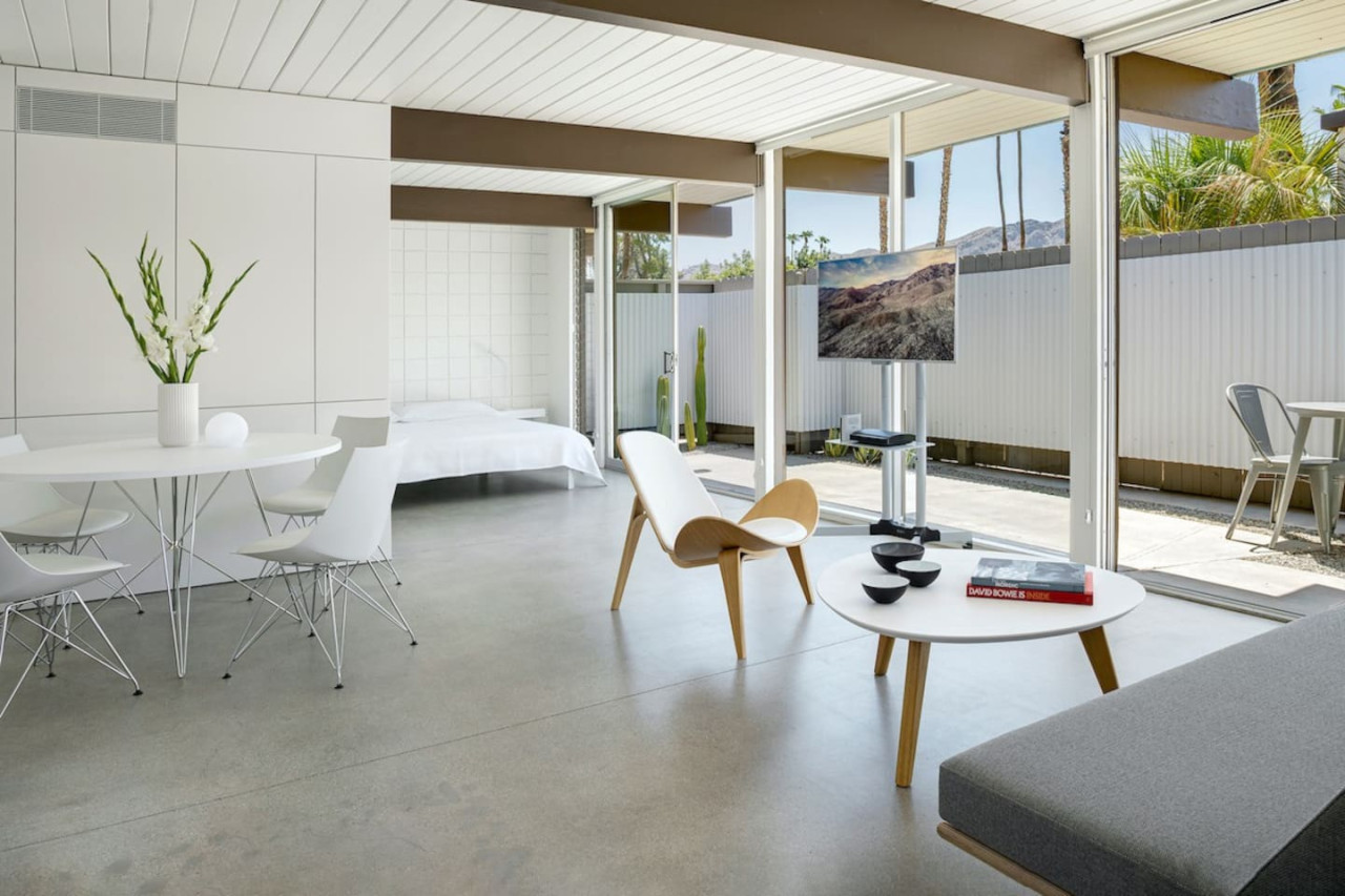 Minimalistic Bungalow Mountain Views At Ocotillo - Palm Springs, CA