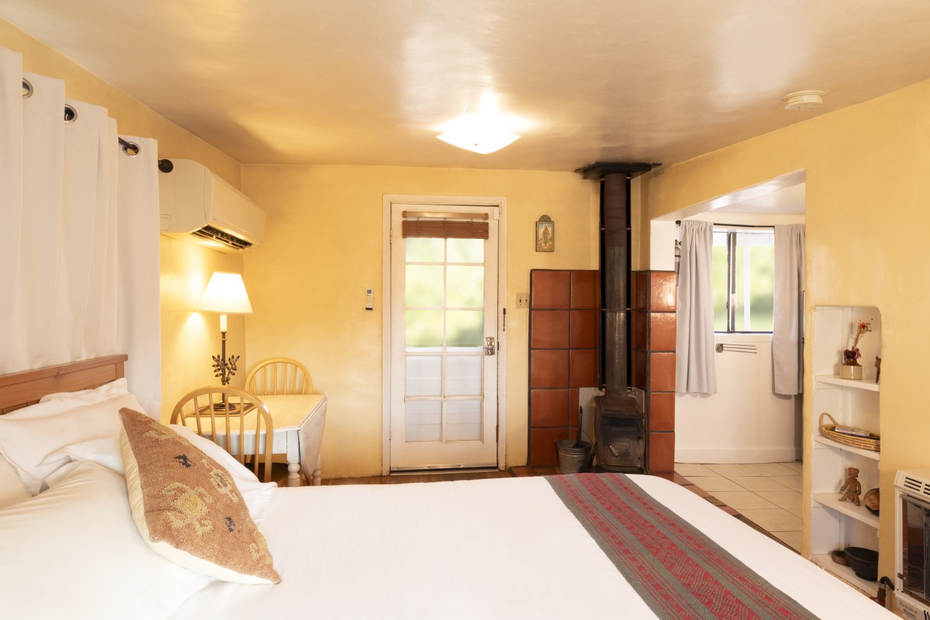 Historic Frieda’s Cabin; Hot Tub, Sauna, Animals - New Mexico
