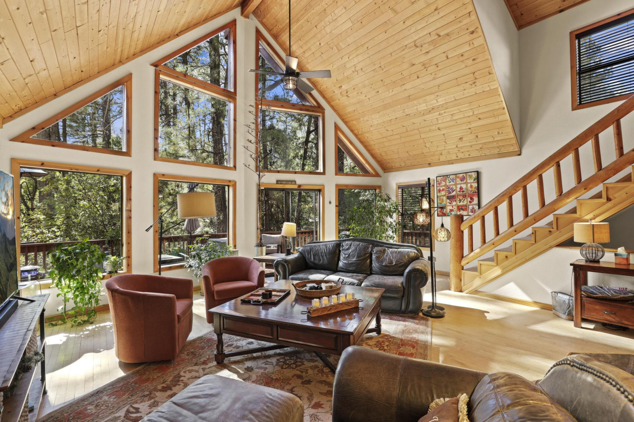 Charming Cabin With Fireplace And Game Room - Cozy Mountain Retreat - Strawberry, AZ