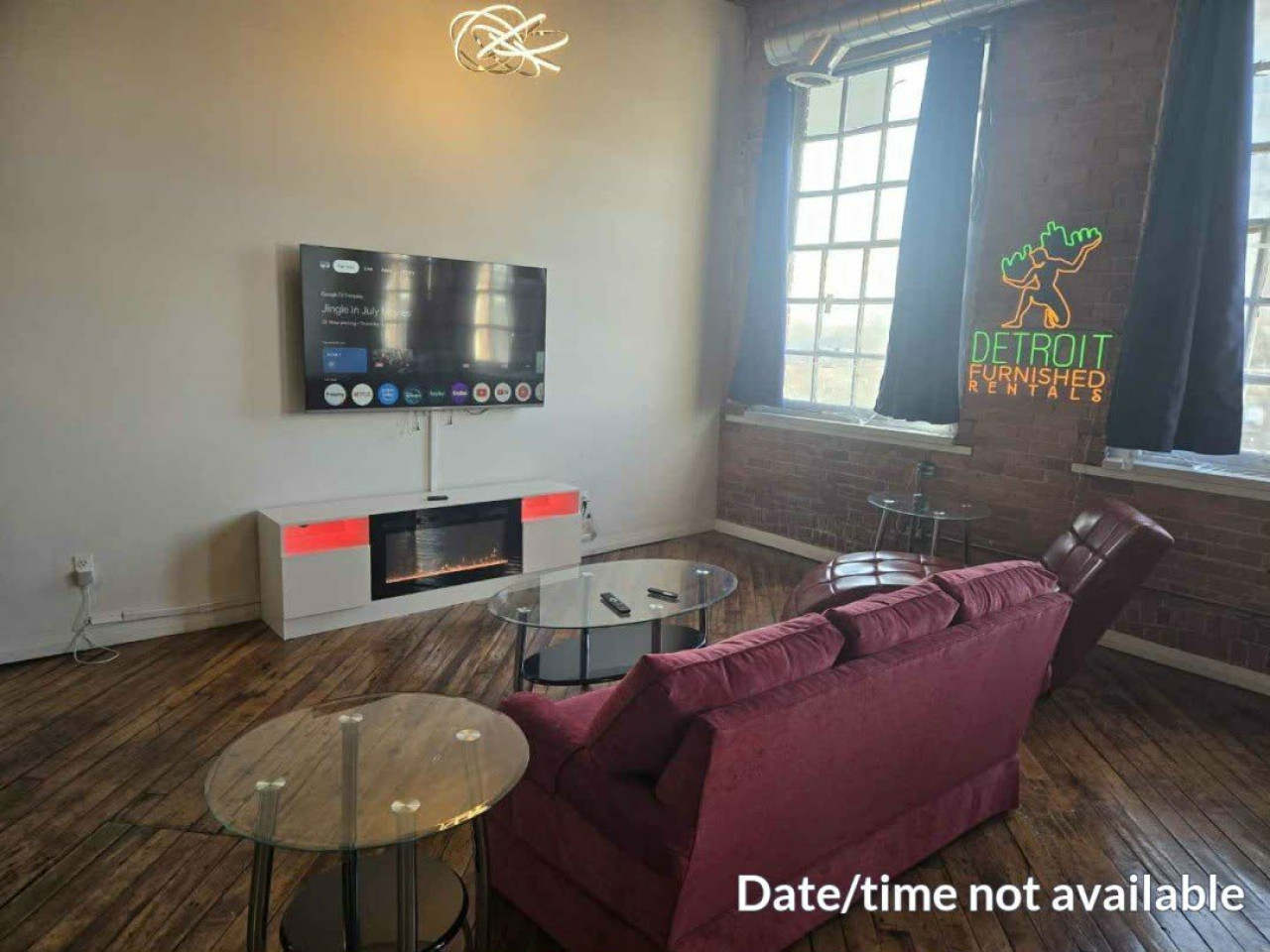 Spacious Open Floor Plan And Modern Kitchen - Stylish Riverfront Loft - 底特律