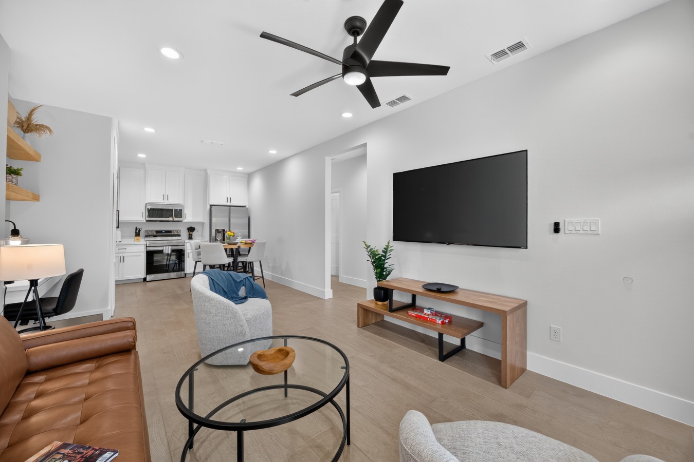 Modern Brownsville Duplex Near Spi & Downtown - Brownsville, TX