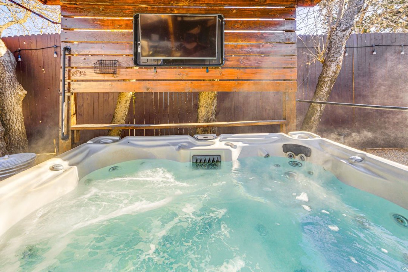 Sauna, Hot Tub & Backyard Fun In Okc - Oklahoma City, OK
