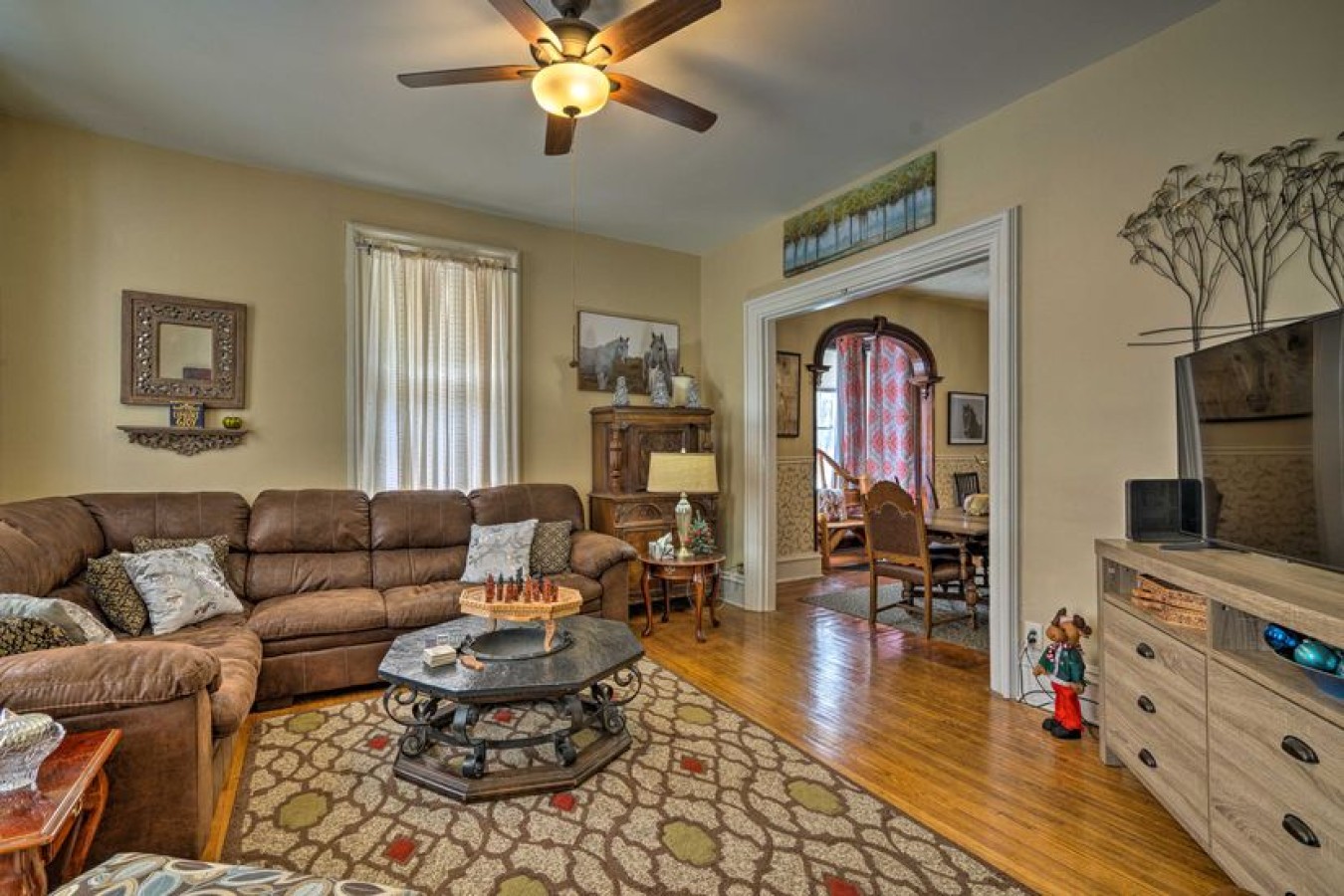 Spacious Victorian Near Holiday Valley & Town - Ellicottville, NY