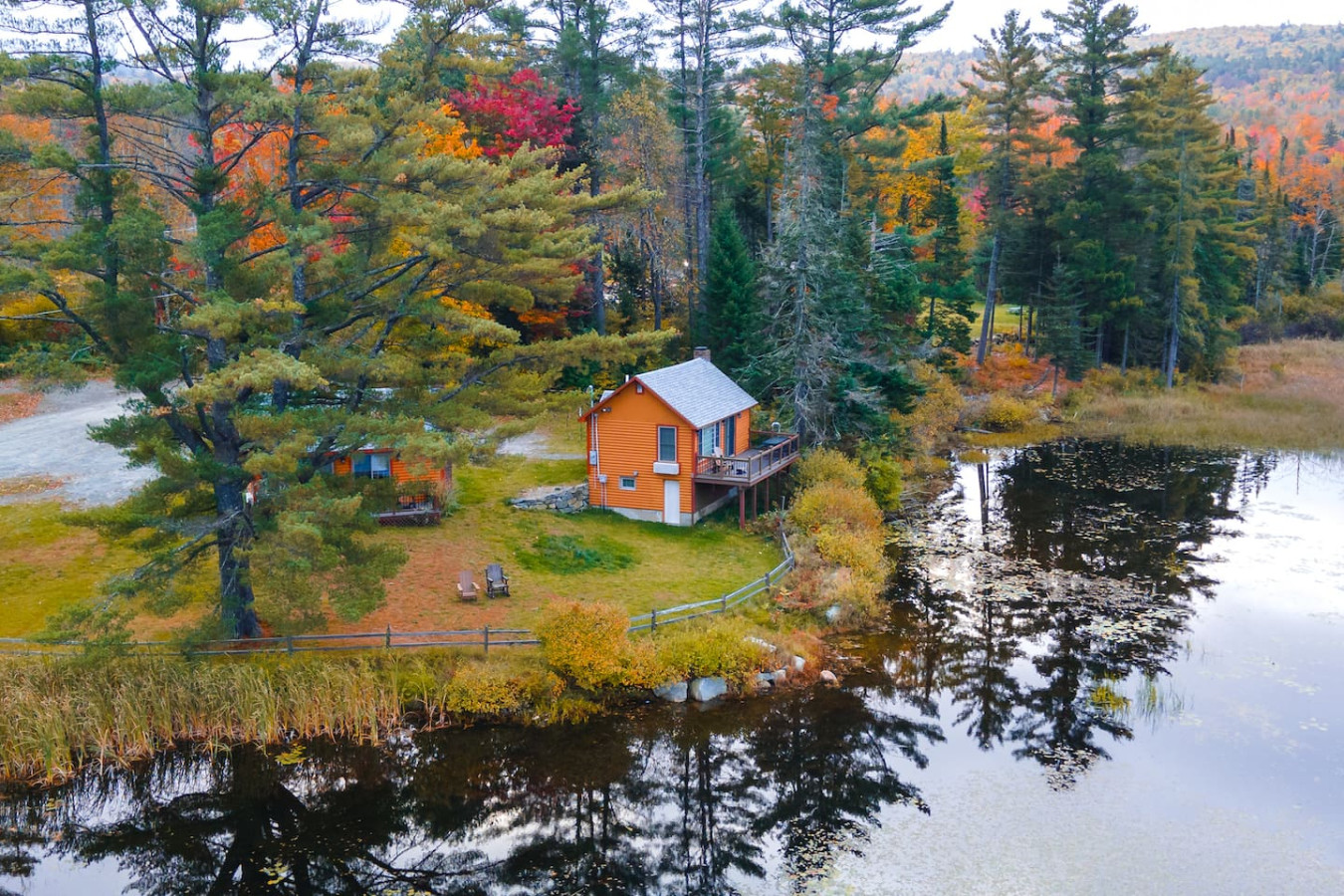 White Mountains Two Level Lakefront Couples Cabin - Bethlehem, NH