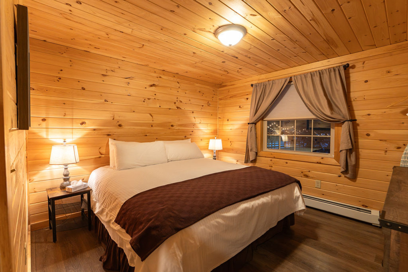 Cozy White Mountains Getaway For Two - Littleton, NH