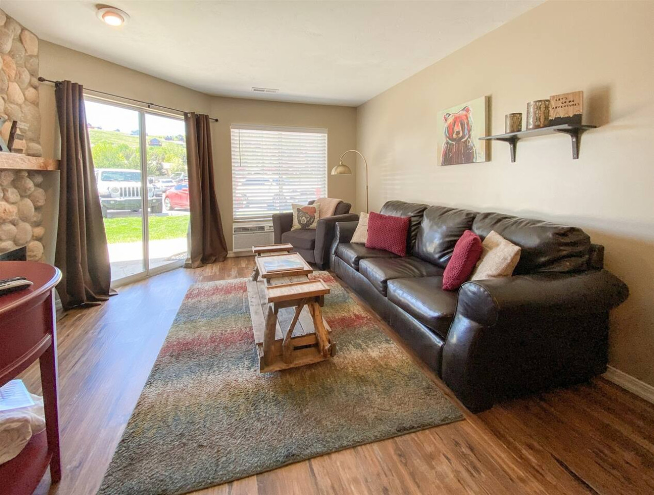 Inn Building Condo #102- Updated Ground Level - Utah