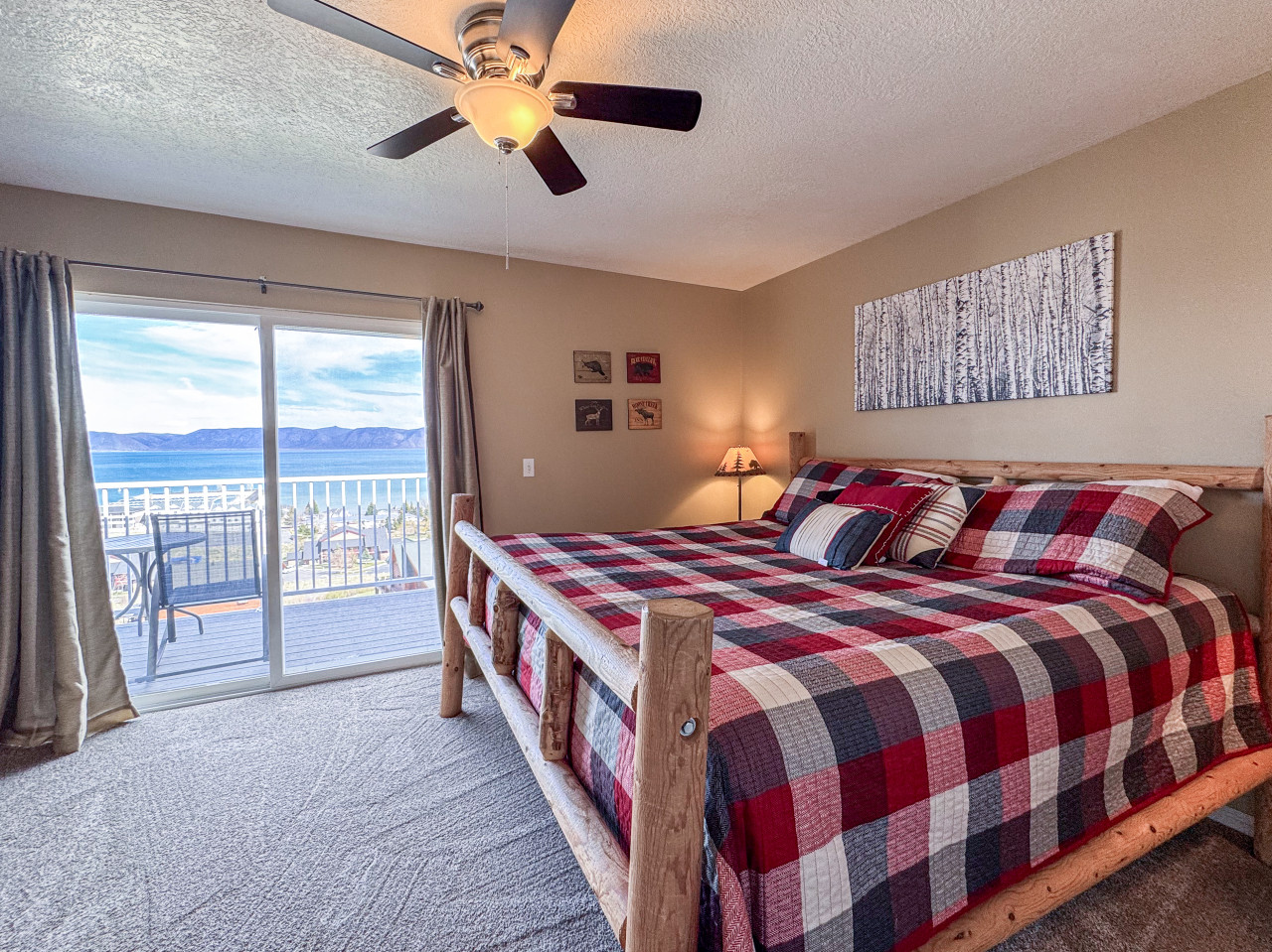 Stunning Lake Views And Spacious Living - Elegant Retreat In Harbor Village - Garden City, UT