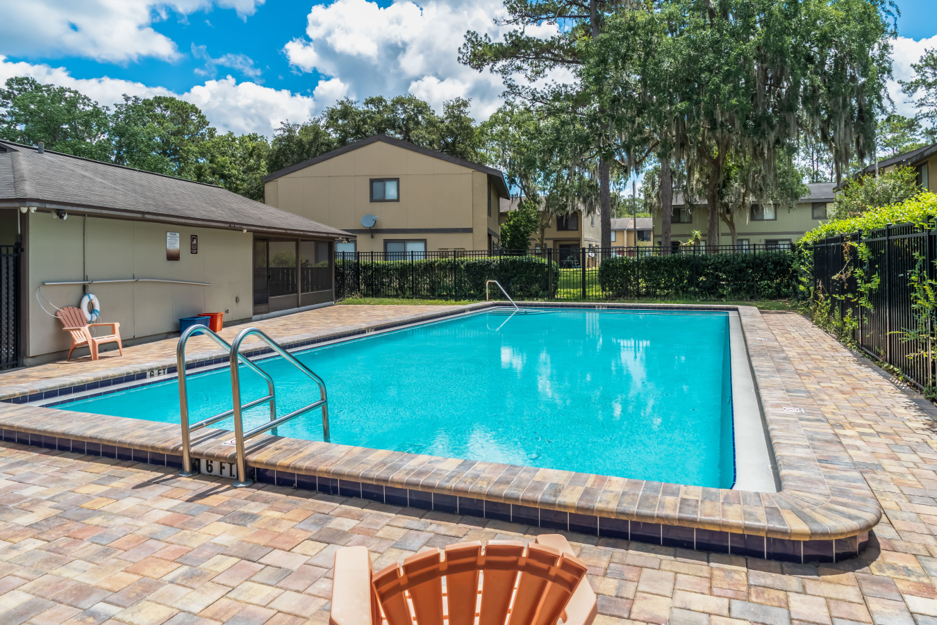 2 Bed/1.5 Bath Next To Celebration Pointe + Butler Plaza + Pool! - Gainesville, FL