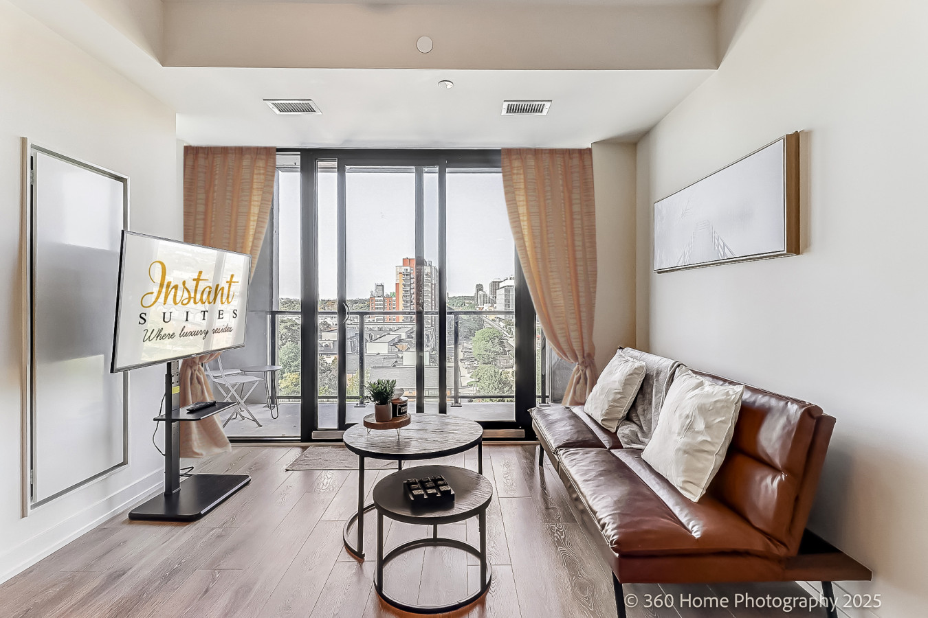 Stylish Escape With Gym Access And Smart Tv - Cozy Urban Retreat - Mississauga