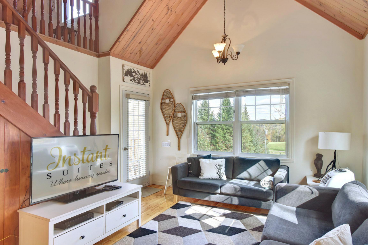 Breathtaking Views And Expansive Patios - Spacious Mountain Haven - Mont-Tremblant