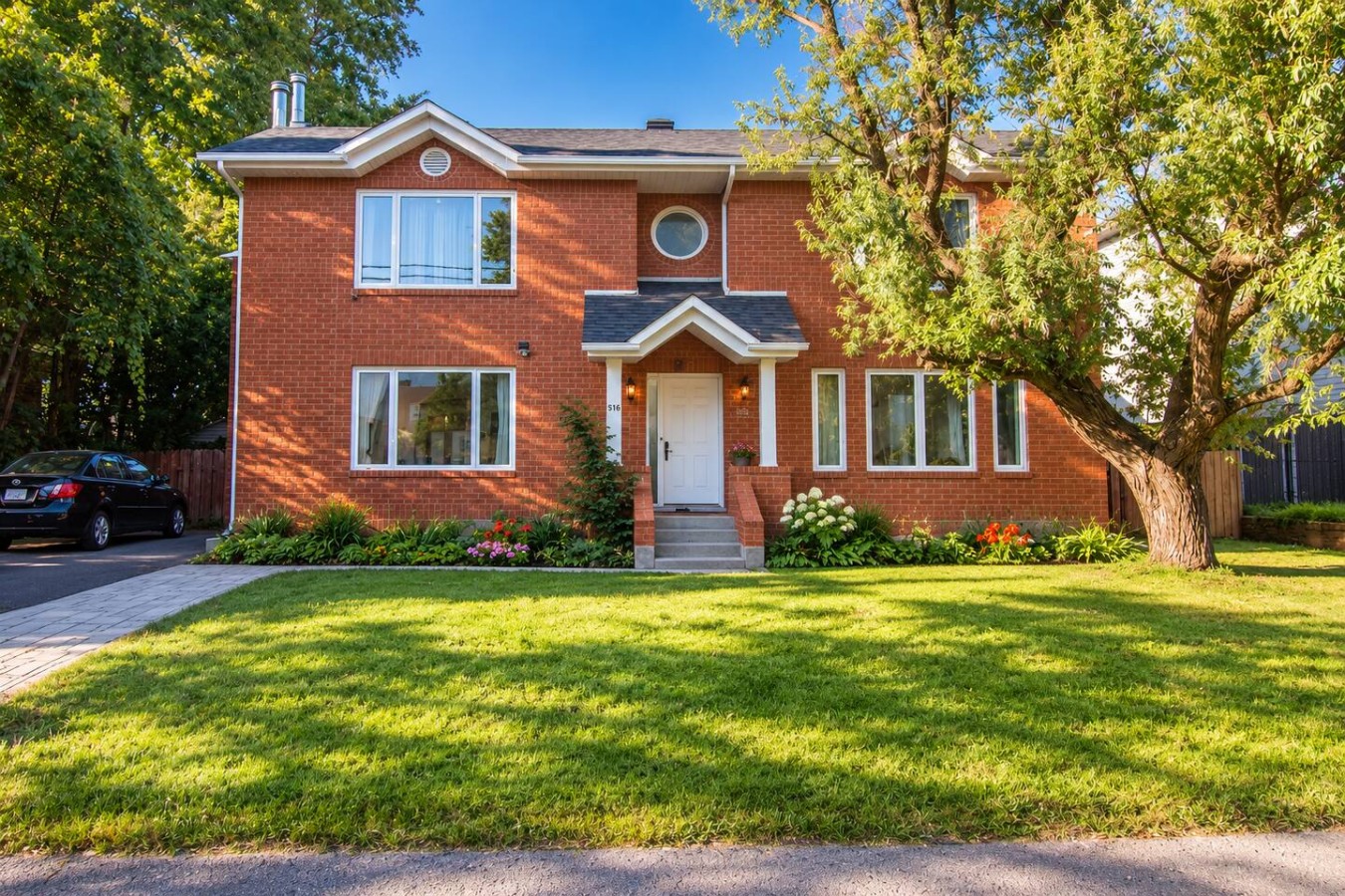 House Near Montreal | 6 Bdr | 14 Guests | 4 Bath - モントリオール