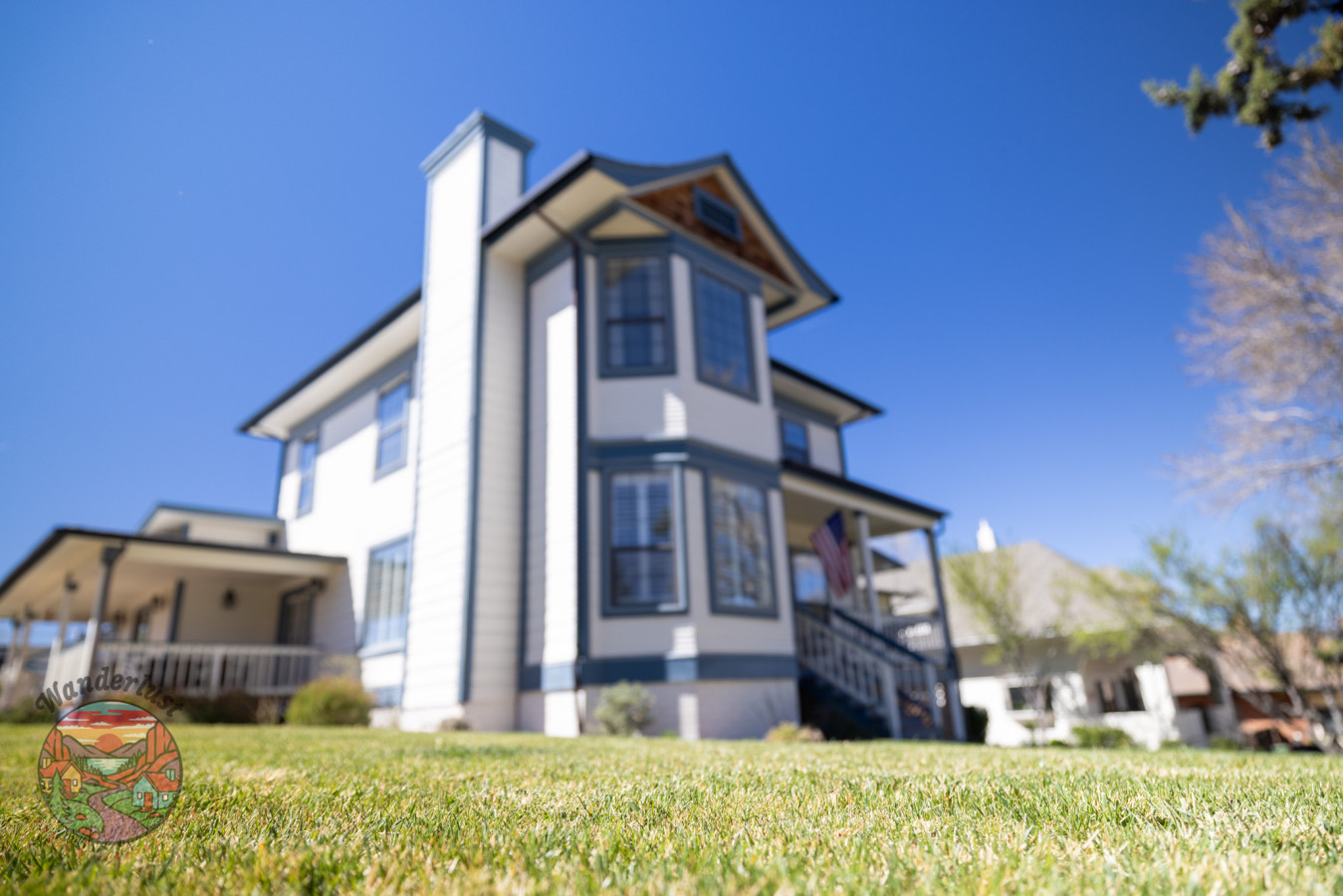 Elegant Victorian Manor With Playhouse And Scenic Deck - Exquisite Haven - Prescott, AZ