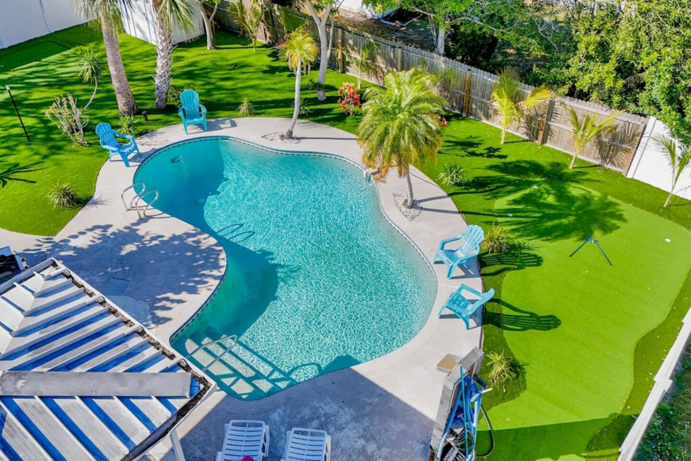 Relaxing Home Mini-golf/ Heated Pool 2/2 - Largo, FL