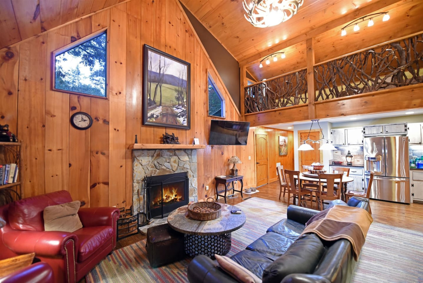 Hawk Haven|hot Tub, Wi-fi, Sauna, 2 Fireplaces, Fenced Yd, Pets Ok - Georgia