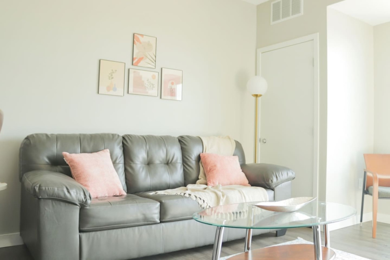 Sleepover | Elegant 1bd/1ba - Downtown Des Moines - Des Moines, IA