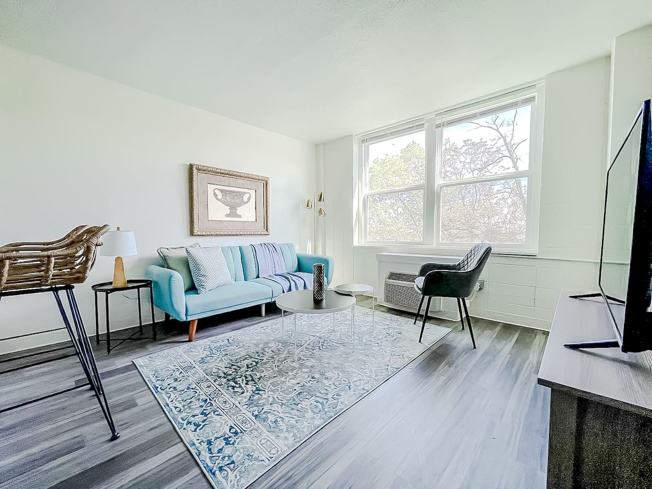 Sleepover | Lavish 1bd/1ba + Gym Cincinnati - Cincinnati, OH