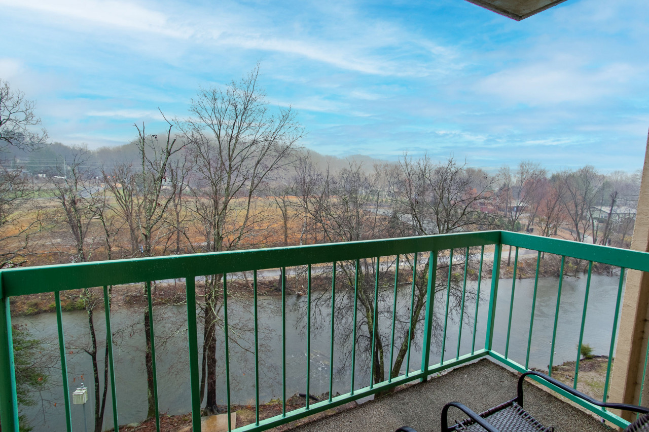 Dolly Dreams - Fireplace, Minutes To Dollywood! - Pigeon Forge, TN