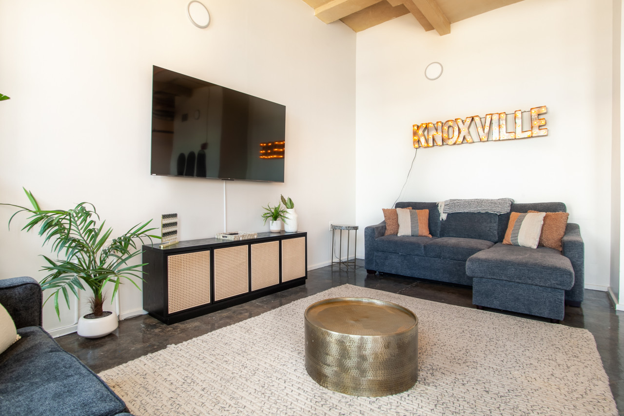 Historic Sterchi Loft On Gay St - Knoxville, TN