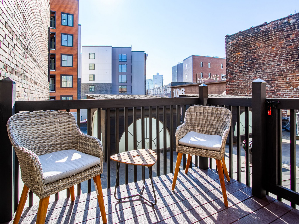 Elegant Old City Loft - Downtown - Knoxville, TN
