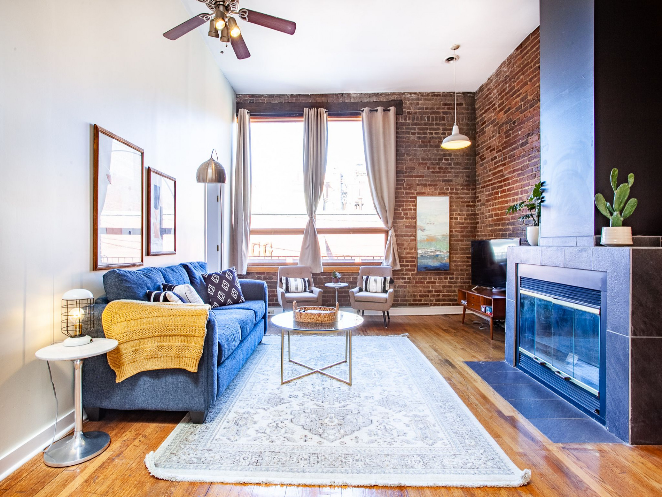 Spacious Old City Loft - Knoxville