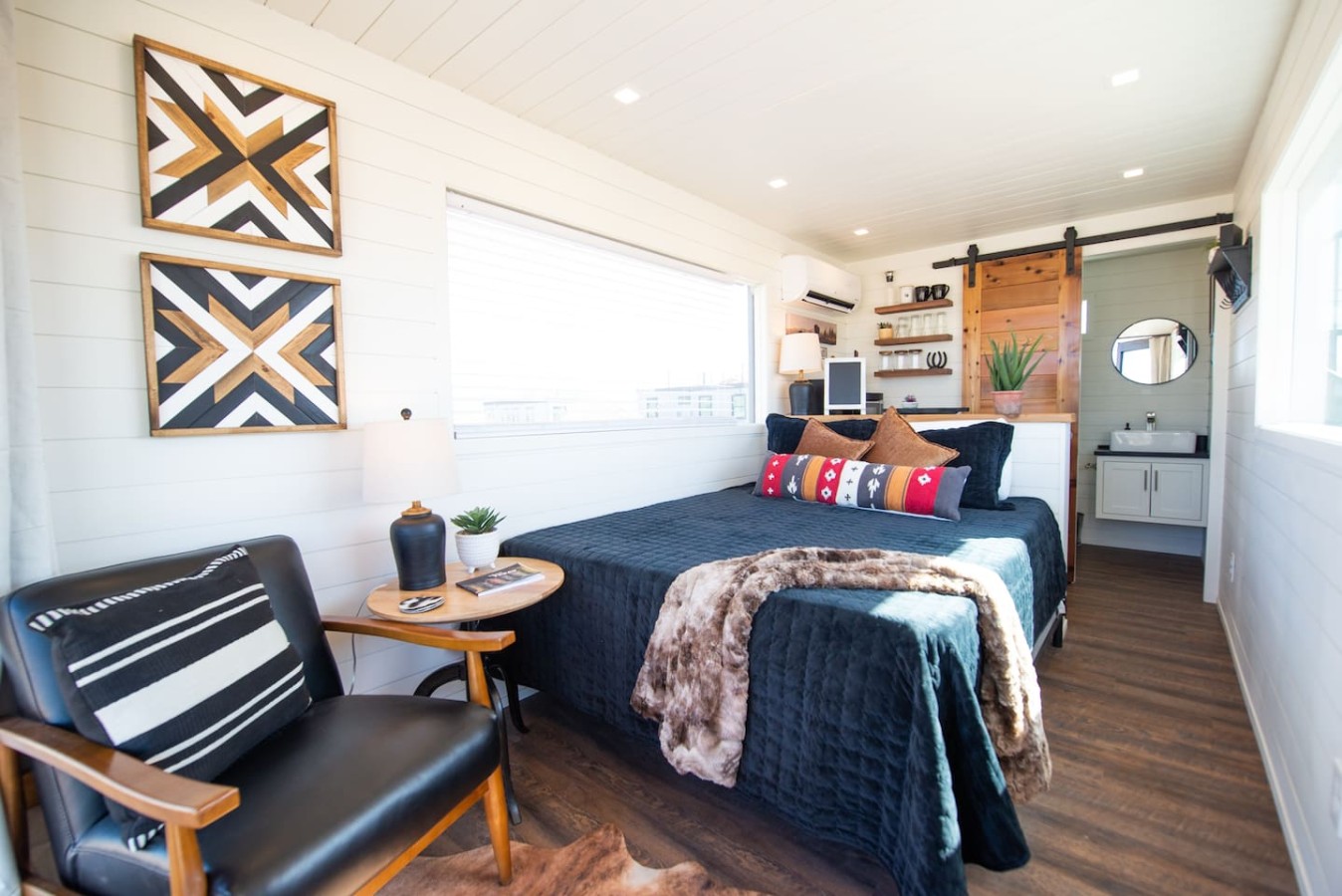 New! The Buffalo-shipping Container In Alpine - Alpine, TX