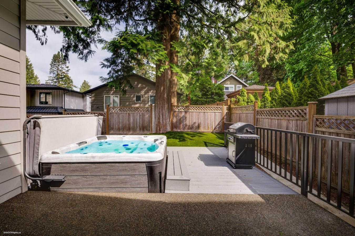 4br Near Beach W/ Hot Tub & Theatre Room - Surrey
