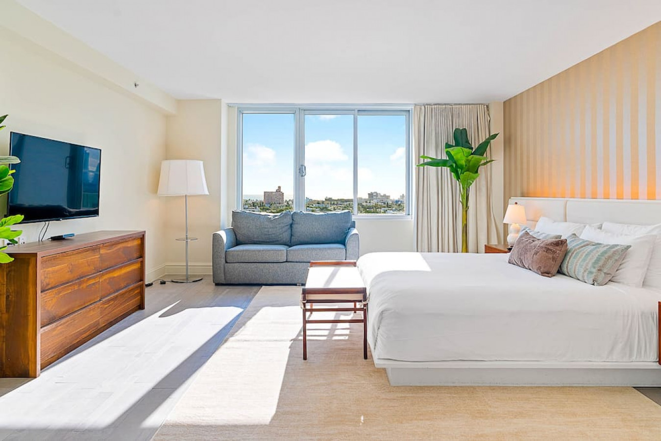 1100 West 1425 Modern City Studio With Ocean View - South Beach, FL