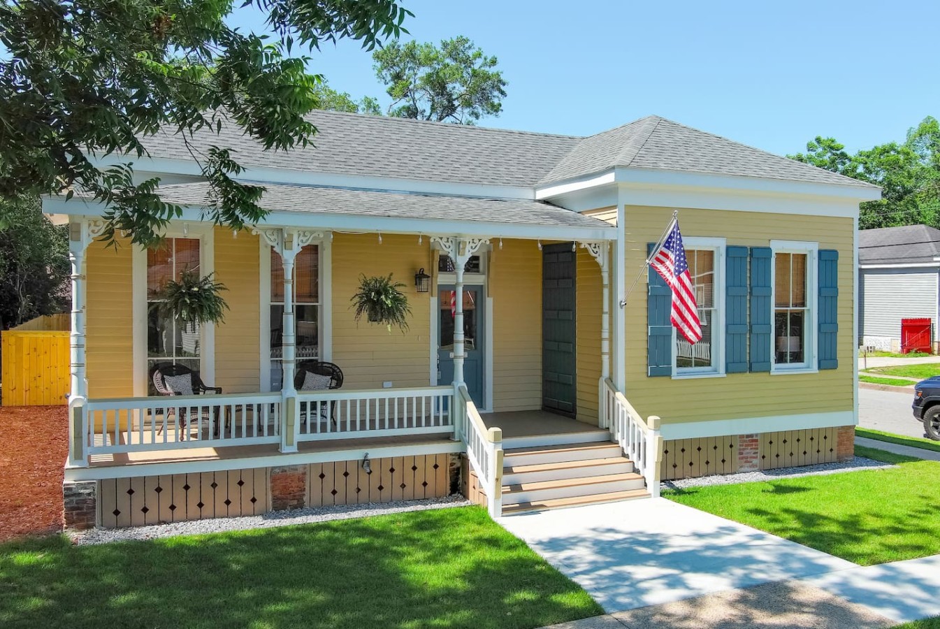 Elmira In Oakleigh Garden - Mobile, AL