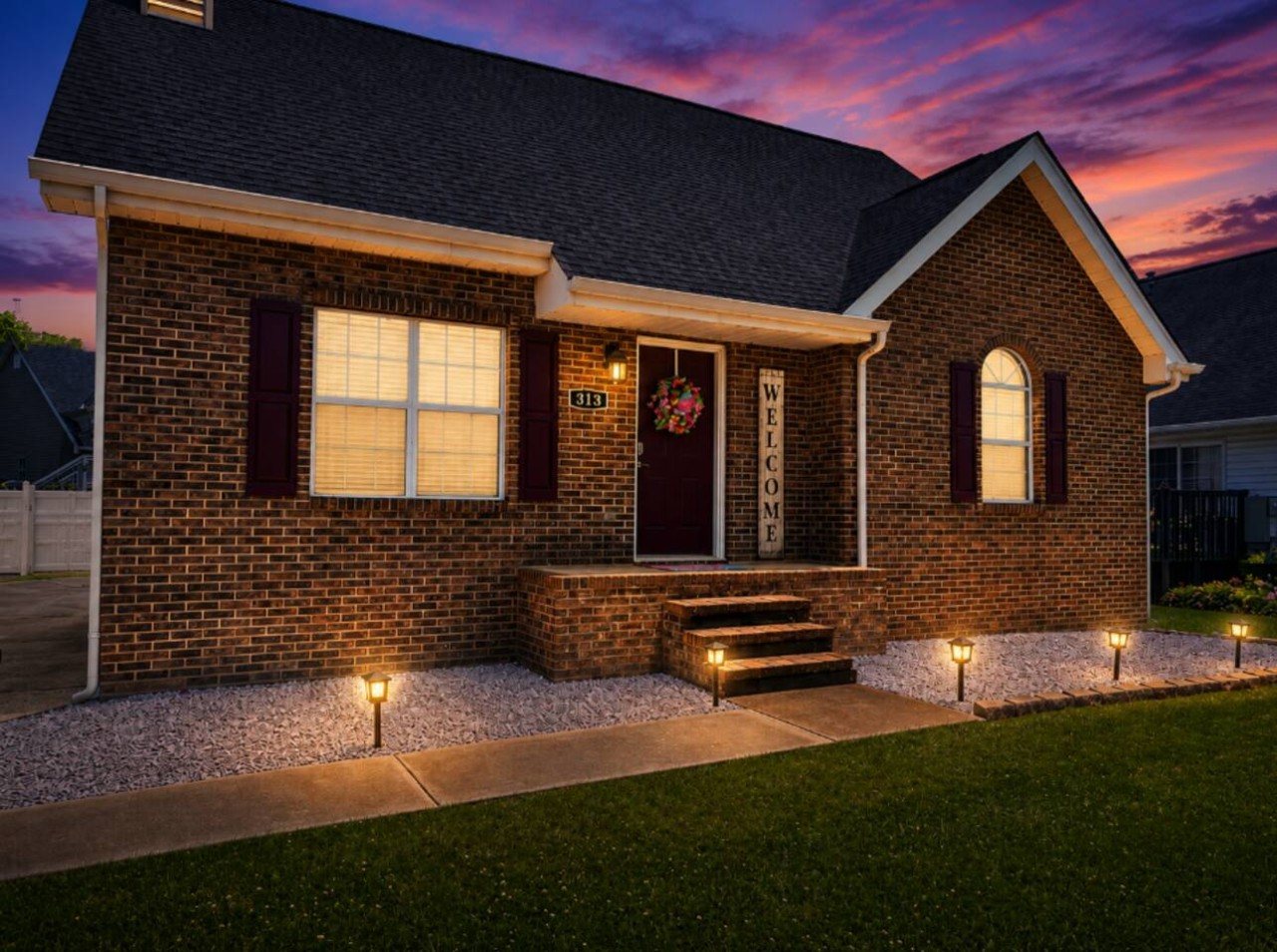 Close To The Action Outdoor Pool/ Close Main Strip - Pigeon Forge, TN