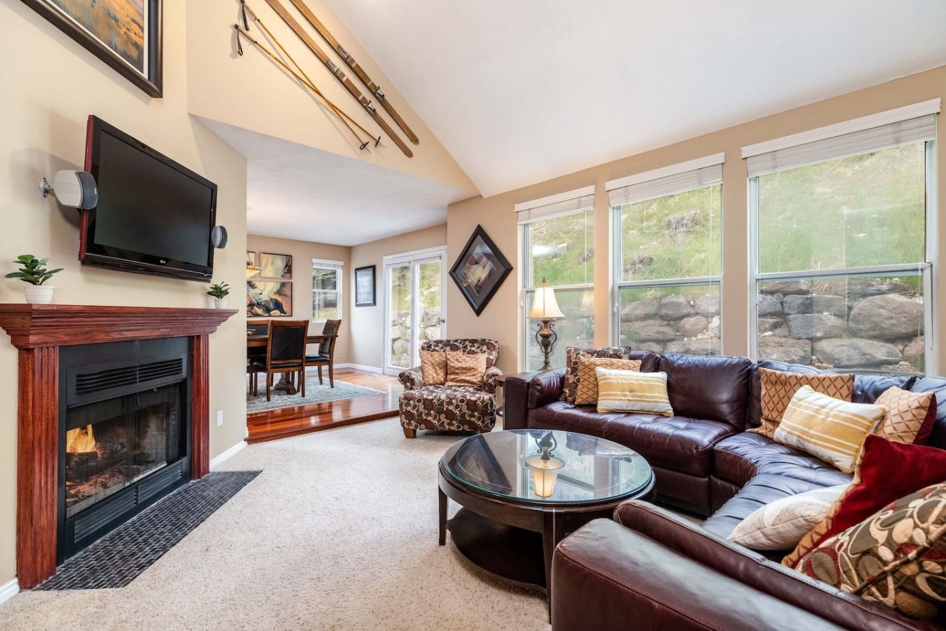 Wasatch Retreat Cottonwood Canyons - Pool Table, Ping Pong, & Arcade! - Sandy, UT