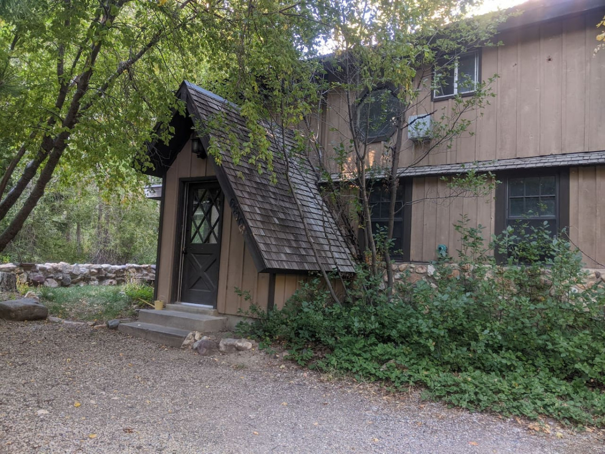 Trout Fishing And Breathtaking Mountain Views - Cozy Cottage Retreat - Snowbird, UT