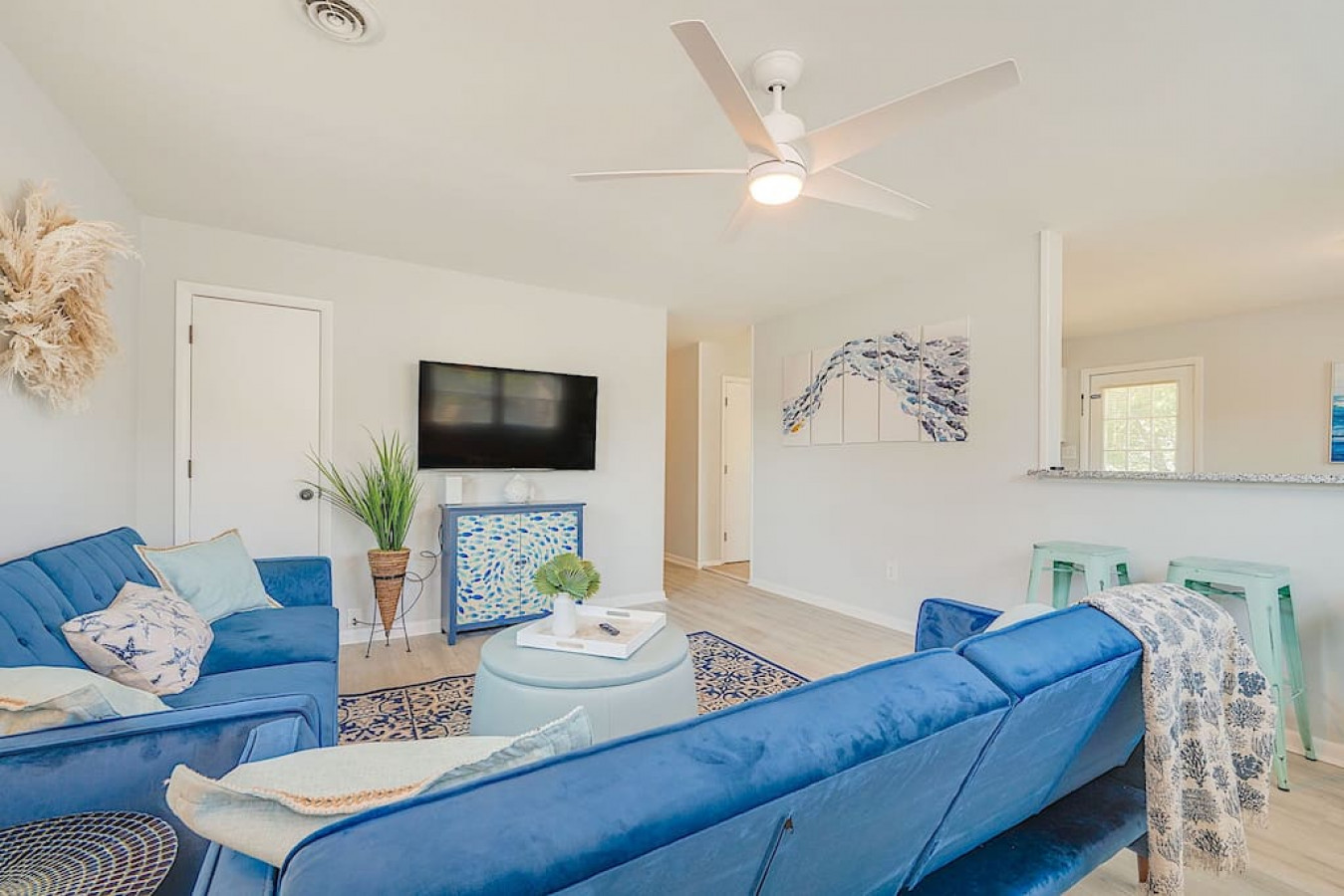 Bright Living Space And Modern Kitchen - Charming Cozy Bungalow - Norfolk, VA