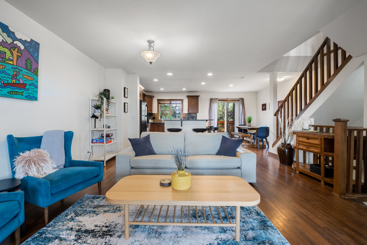 Stunning Views And Central Location With Smart Tv And Garage - Chic Retreat - Invermere