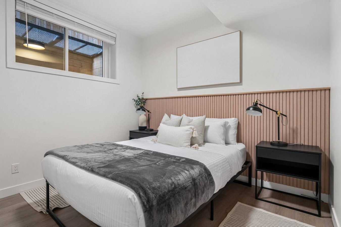 La Petite | Hot Tub | Kensington | Fenced Yard - Canada