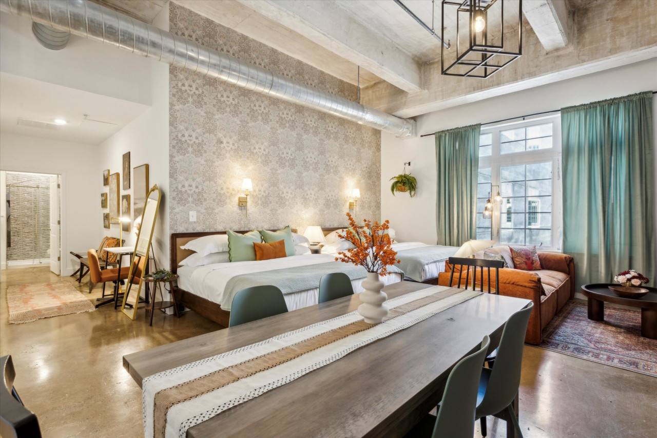 Stylish Studio With Rooftop And Game Room - Modern Urban Retreat - Philadelphie, PA