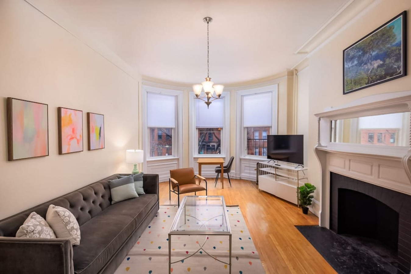 Stylish Apartment With Smart Lock Access - Inviting City Haven - Boston, MA