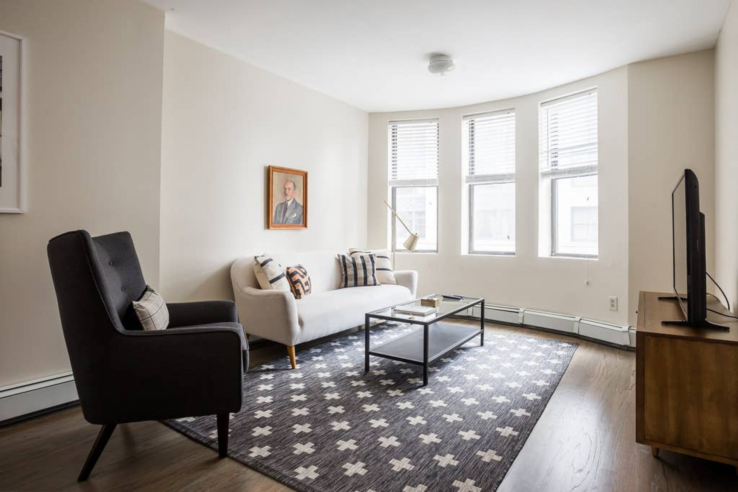 Sunny Escape In Downtown - Spacious Layout And Fast Wifi - Boston, MA