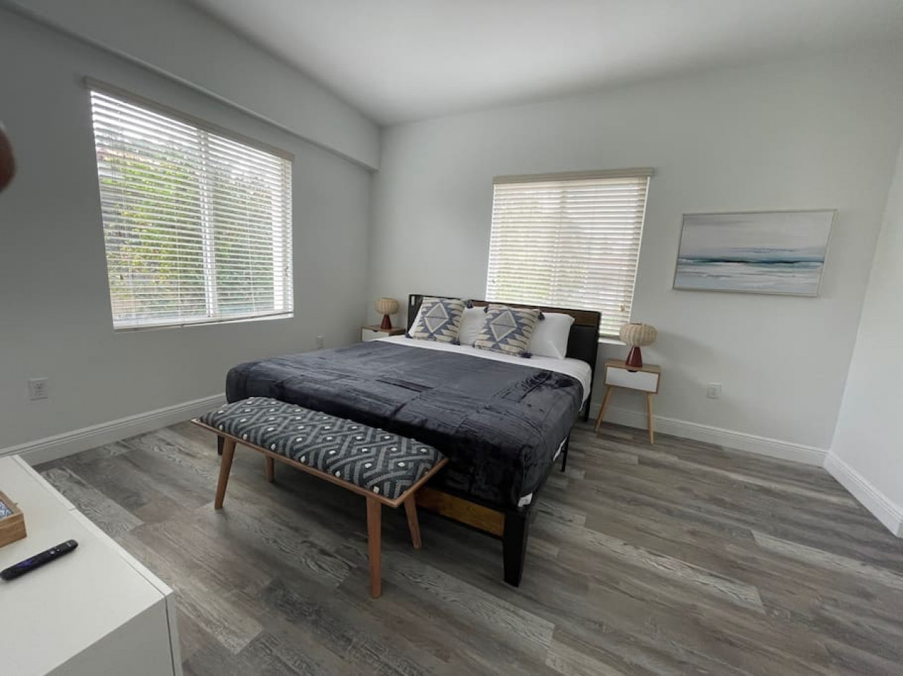 Private Parking And Fully Equipped Kitchen - Cozy Authentic Apartment - Coral Gables, FL