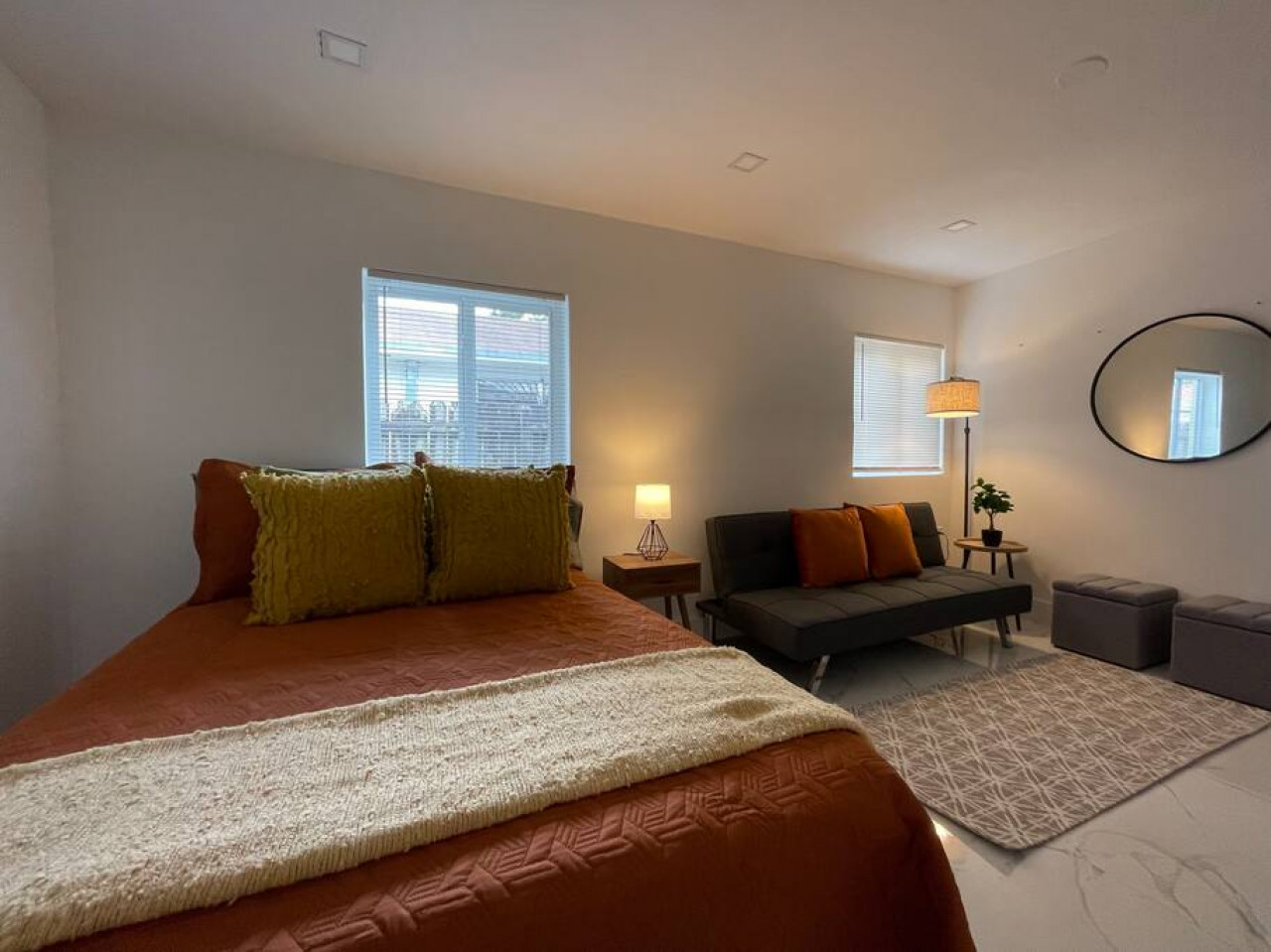 Well-equipped Kitchen And Parking Included - Cozy And Spacious - Coral Gables, FL
