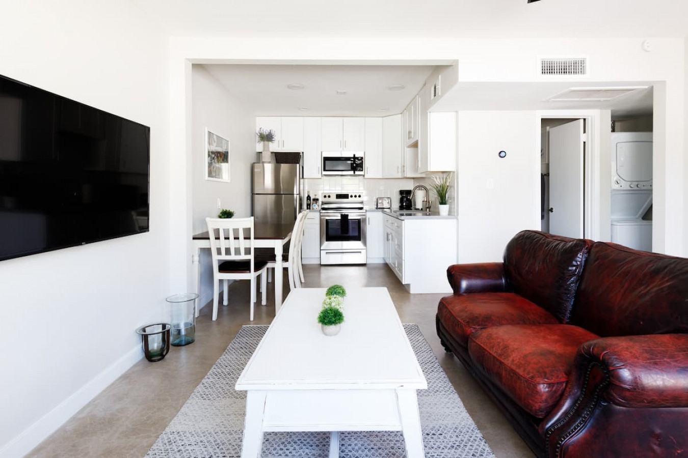 Stylish Biltmore 2 Bedroom Cactus Condo Camelback - Phoenix, AZ