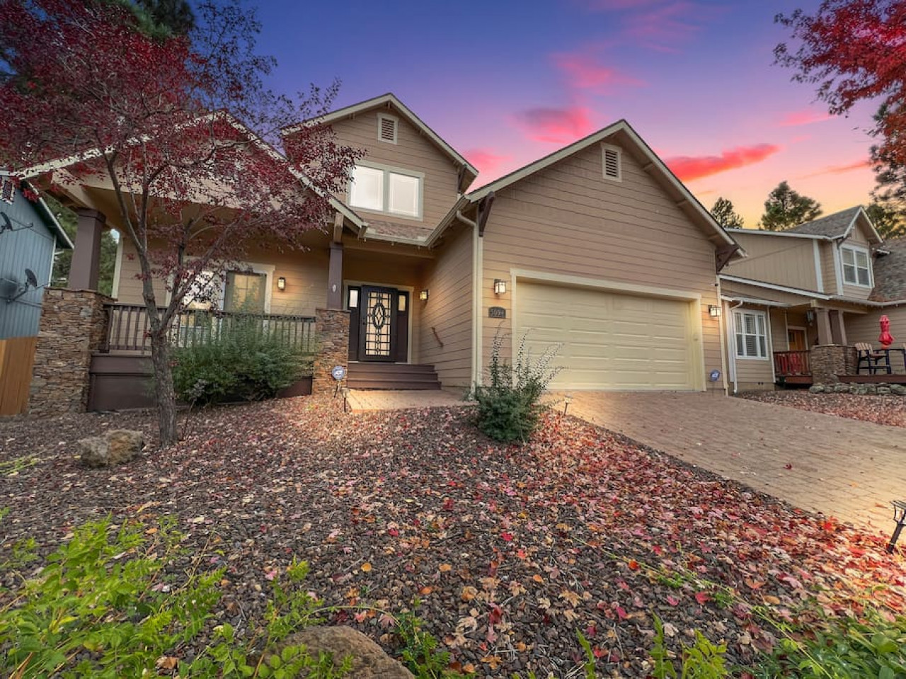 Fenced Yard And Cozy Courtyard For Relaxation - Serene Mountain Retreat - Flagstaff, AZ