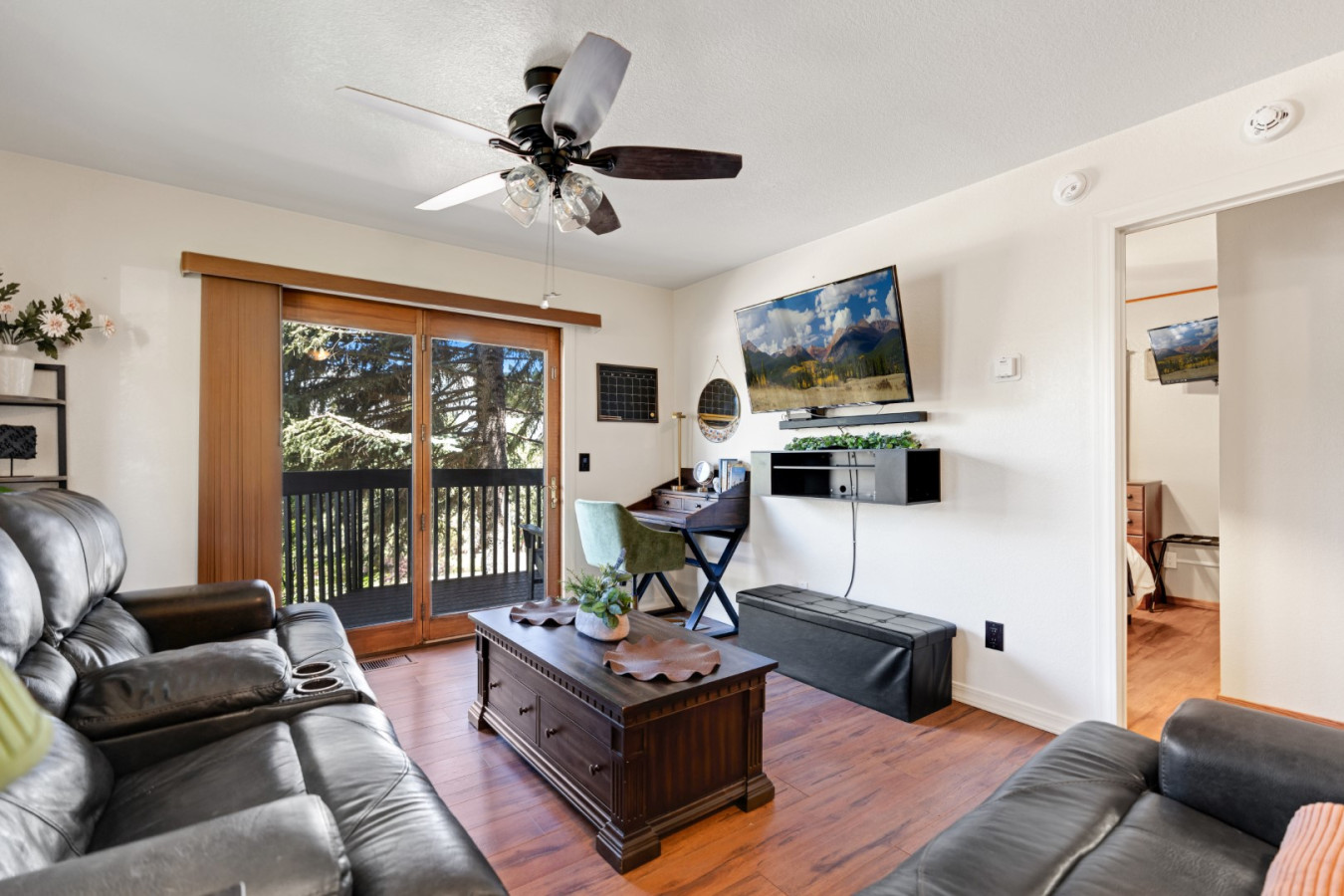 Cozy Retreat With Private Balcony And Fire Pit - Charming Getaway - Flagstaff, AZ