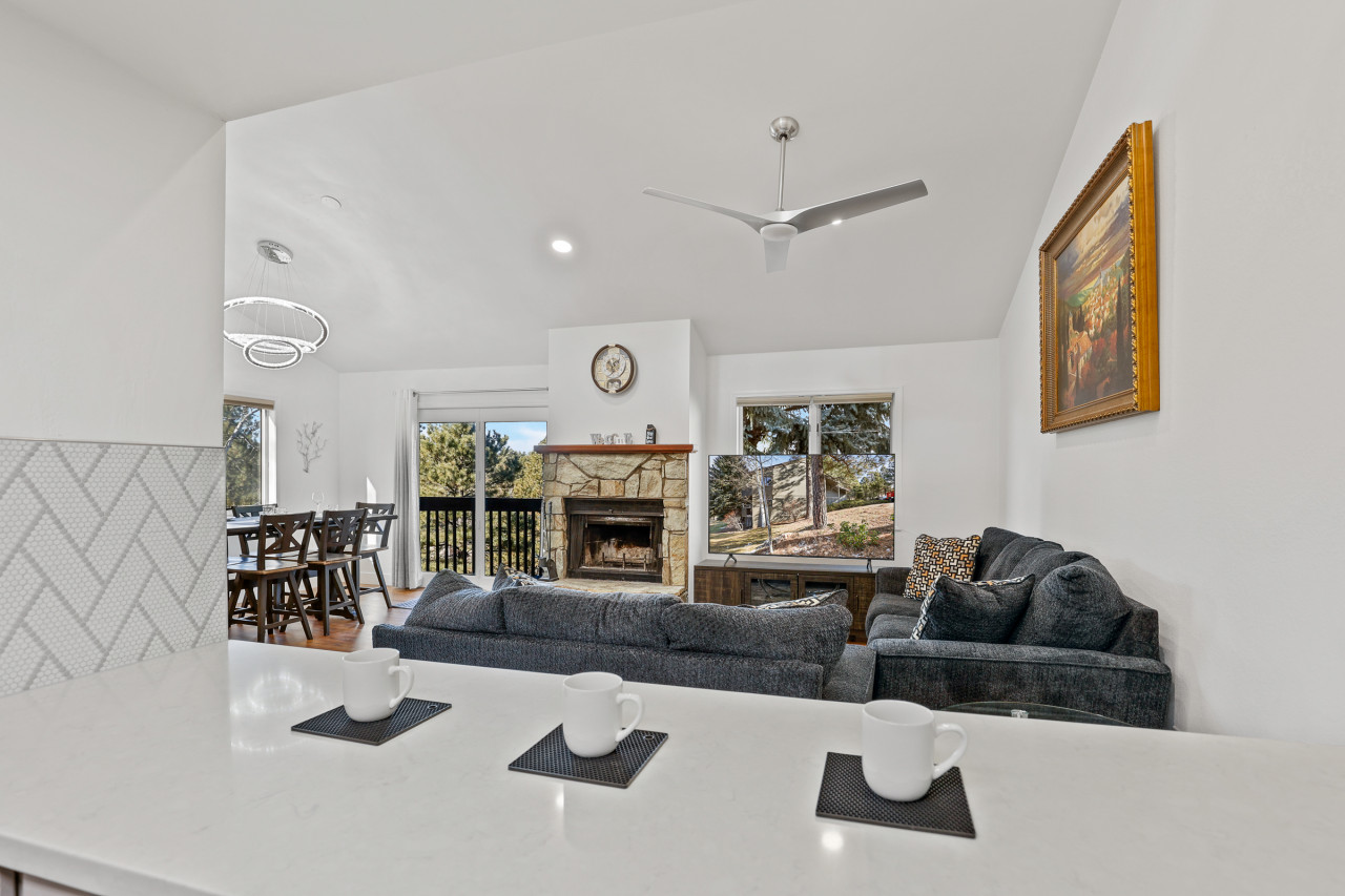 Luxurious Condo With Modern Amenities And Cozy Loft - Elegant Retreat - Flagstaff