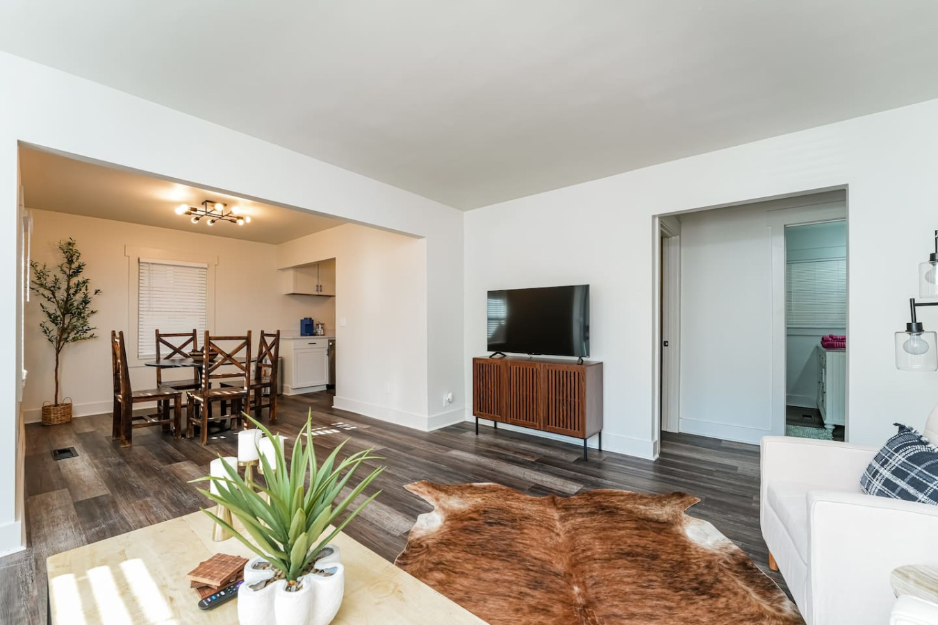 Newly Renovated East Lake Home, Wifi, Workspace - Atlanta, GA
